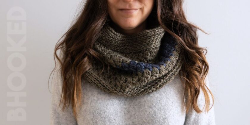 How to Make an Easy Crochet Cowl in 2 Hours (Free Pattern!)